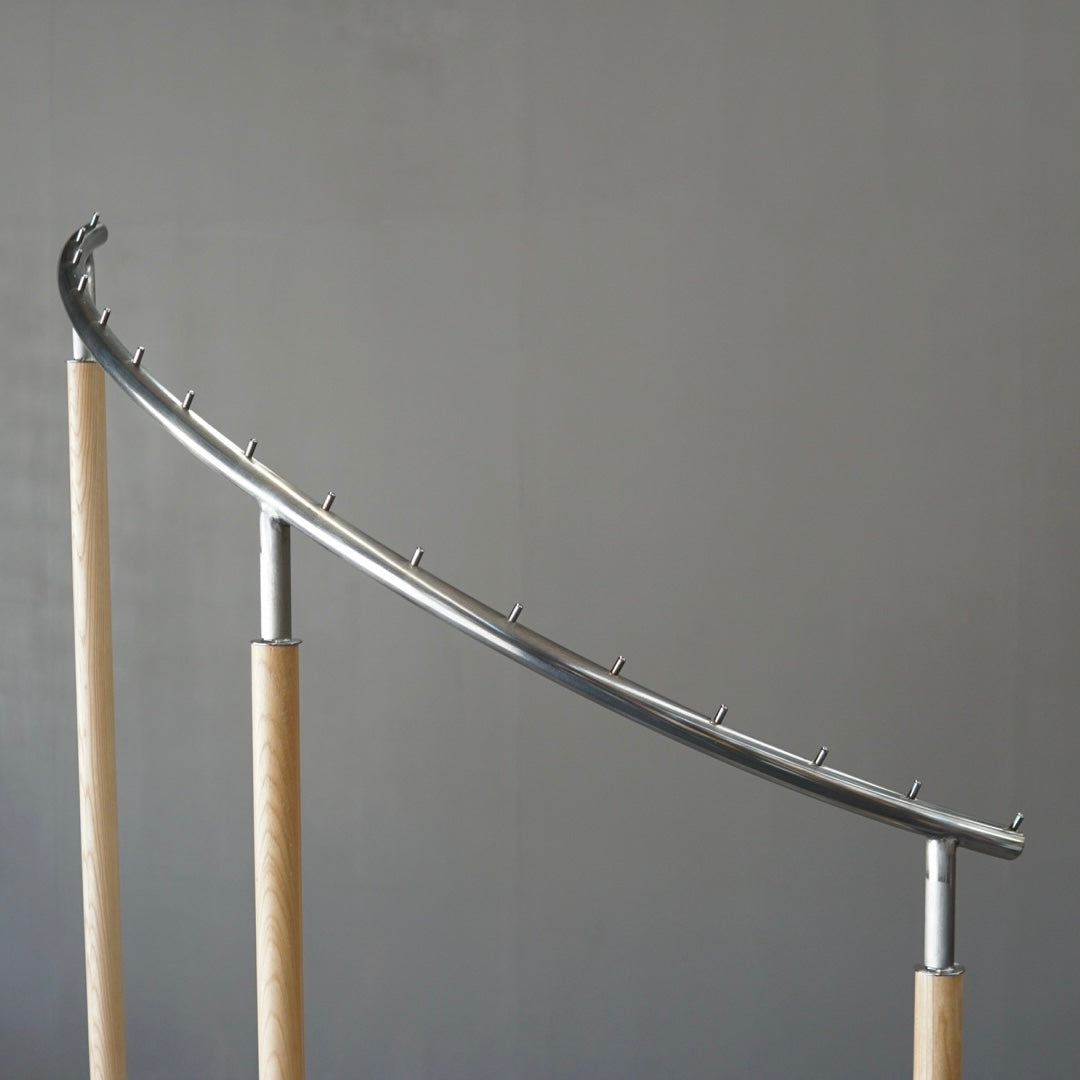 0098 ラウンド型ハンガーラック – uragami